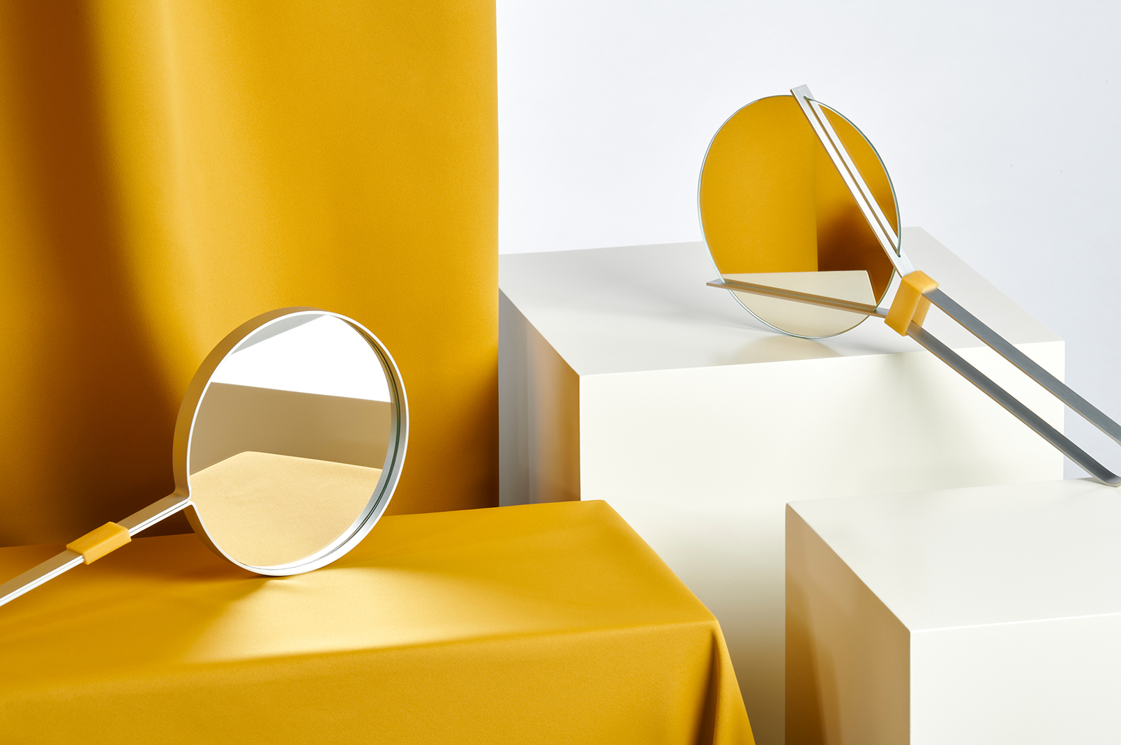 Anja Bachmann | Clasp